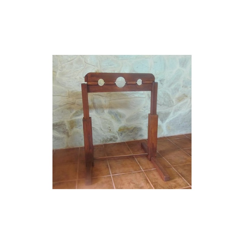 Venta de productos para mazmorra y estudios bdsm, potro de tortura